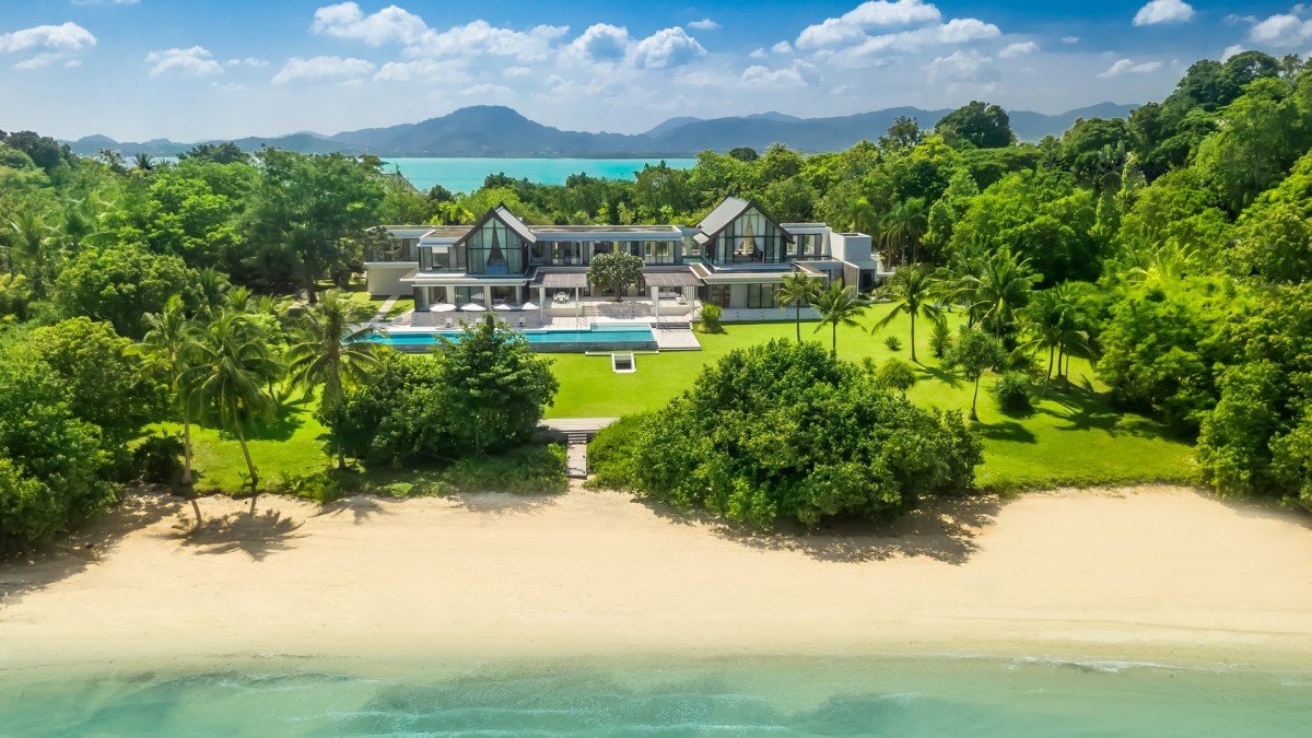 Upgrade your Staycation with a Private Villa - Isle Blue
