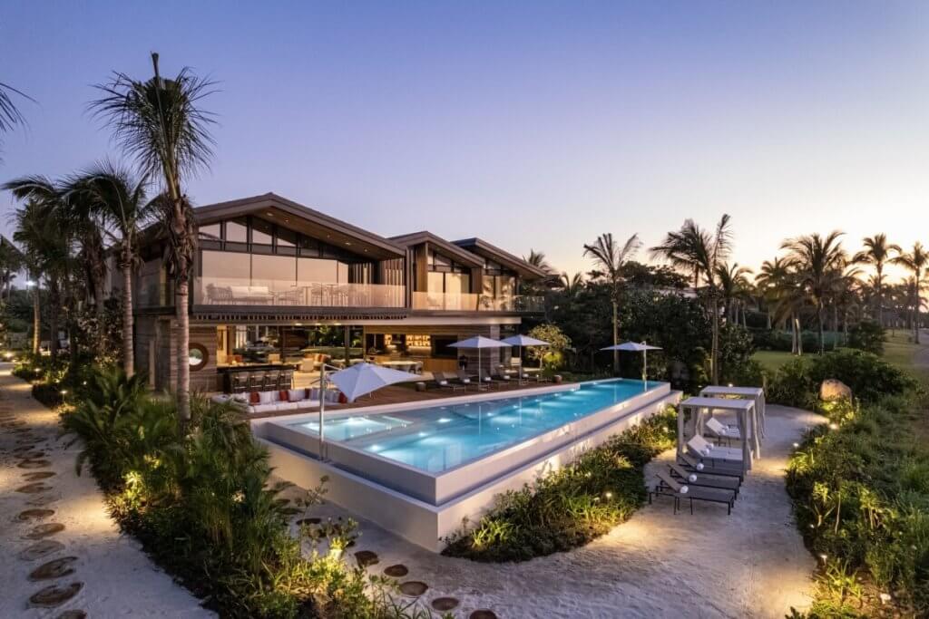 Private Villa Stay vs. Resort Explained by Isle Blue